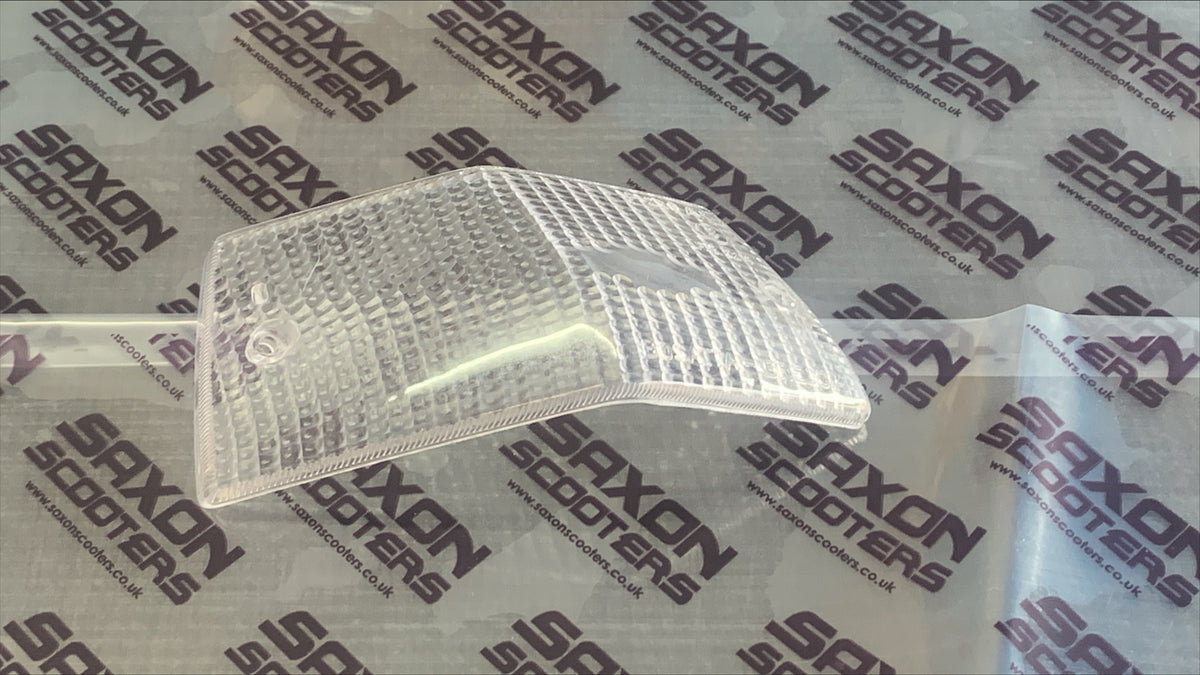 VESPA CLEAR REAR NEARSIDE INDICATOR LENSE – Saxon Scooters