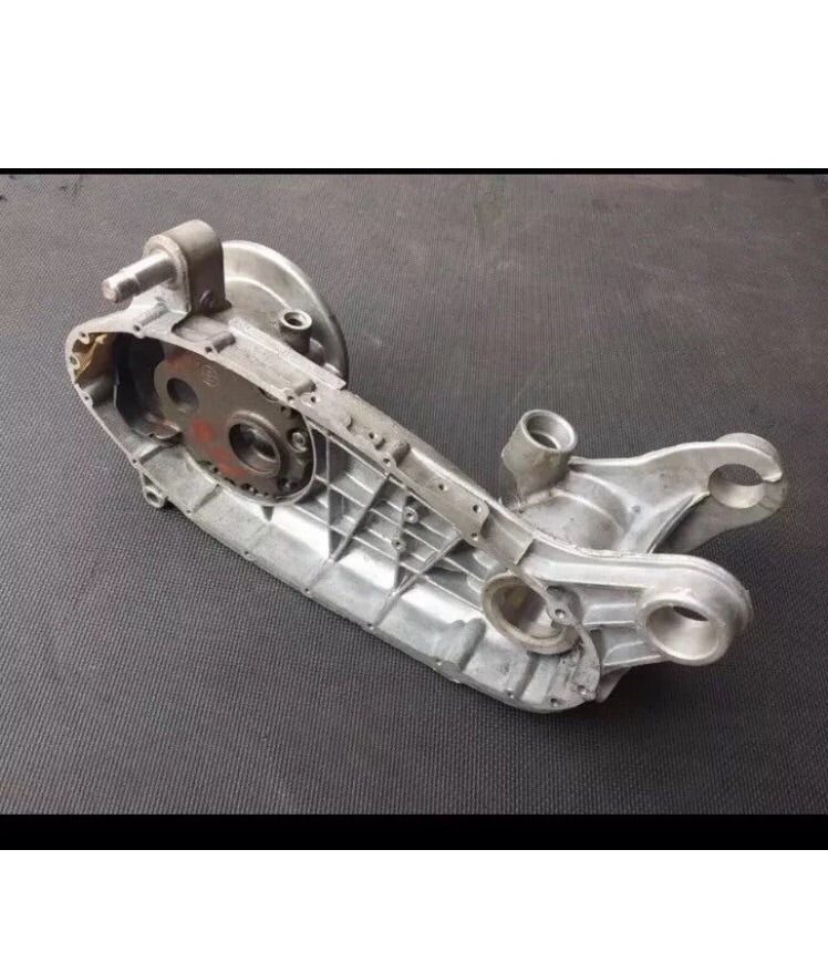 Lambretta 200 Engine Case (SIL) – Saxon Scooters